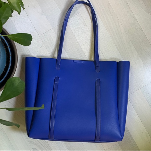 Expressions Nyc | Bags | Expressions Nyc Chelsea Tote Vegan Shoulder ...